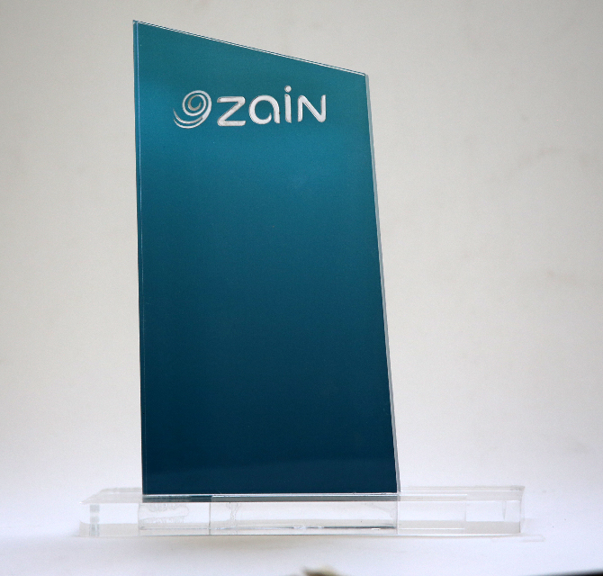 Zain Acrylic Shield